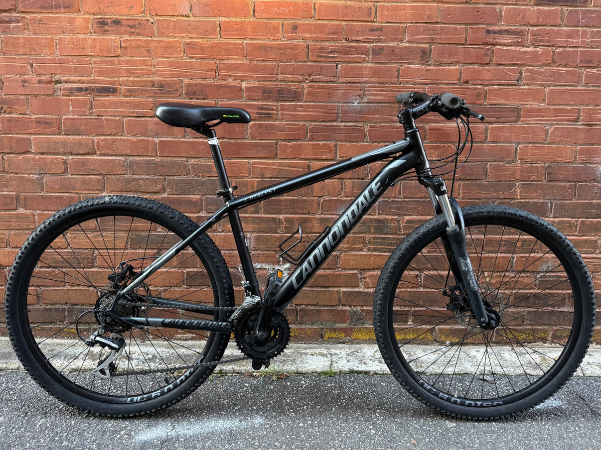 Cannondale Catalyst 27.5 Medium – FirstFlightBikes
